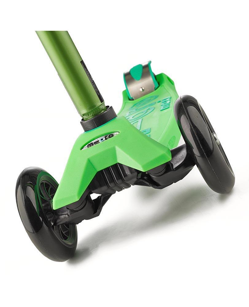 Micro Scooter Maxi Deluxe Green